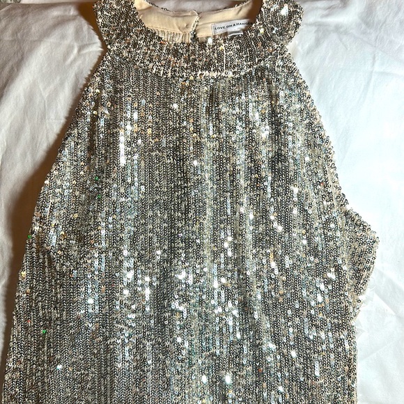Cable & Gauge | Tops | Cable Gauge Beautiful Silver Sequin Tank Top ...